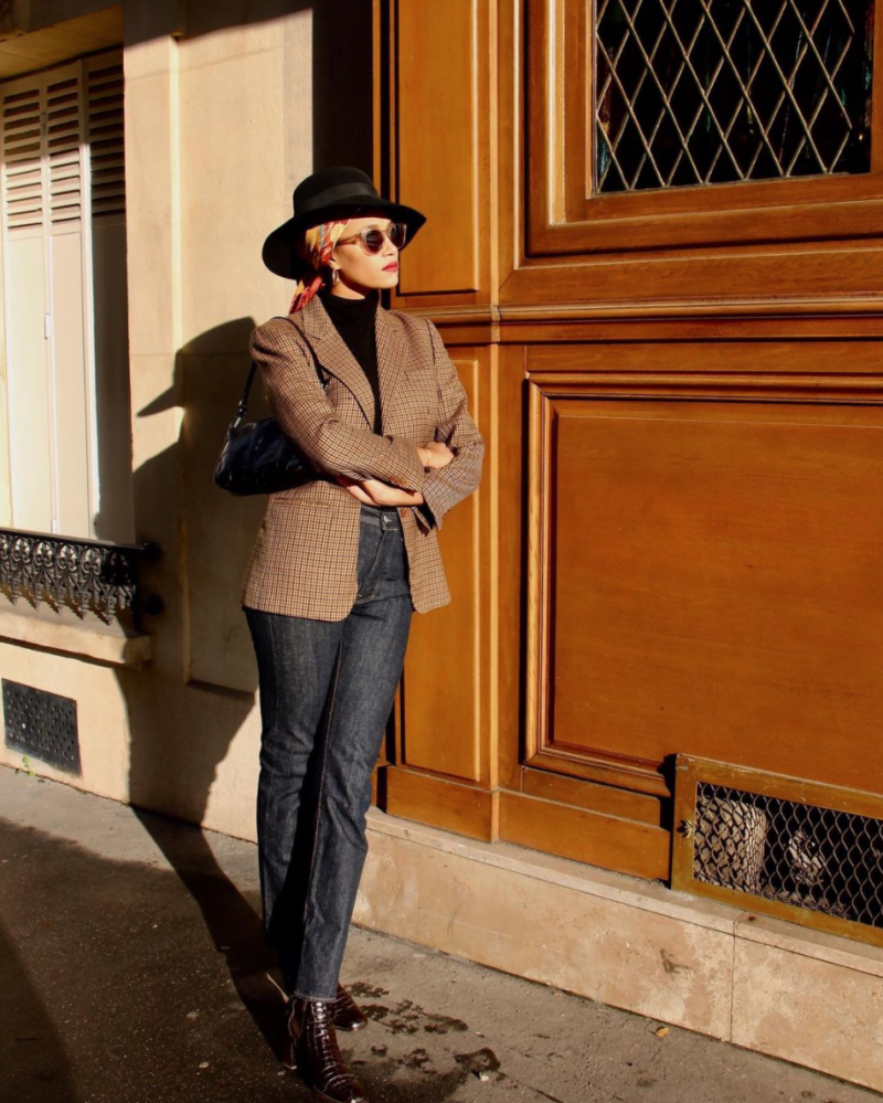 How Chic Parisians Wear Scarves