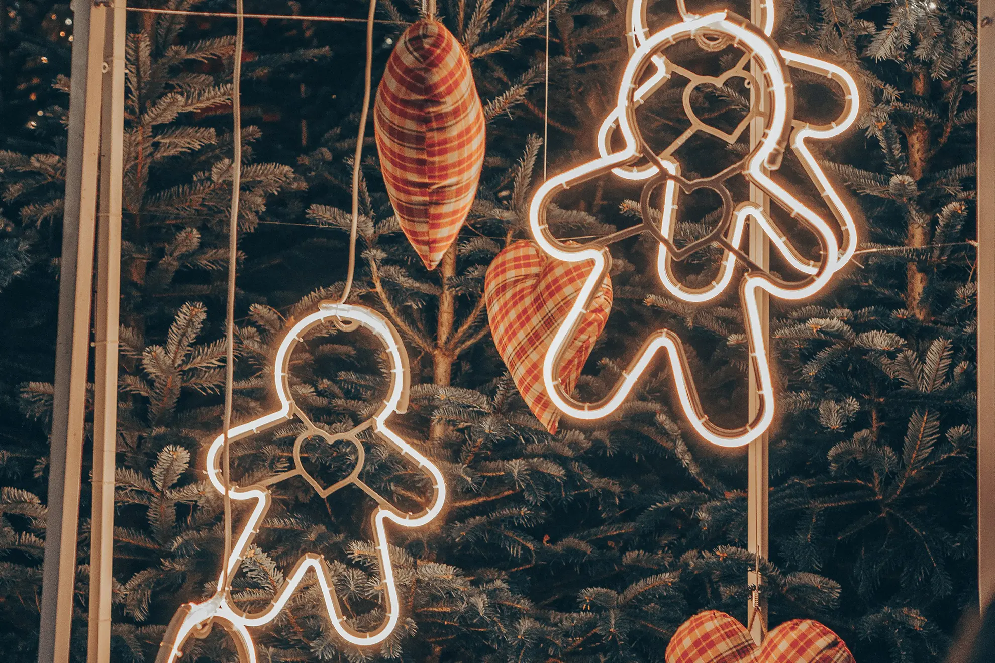 20 Oh-So-Cute Gifts for the Little Francophiles in Your Life - Léonce ...