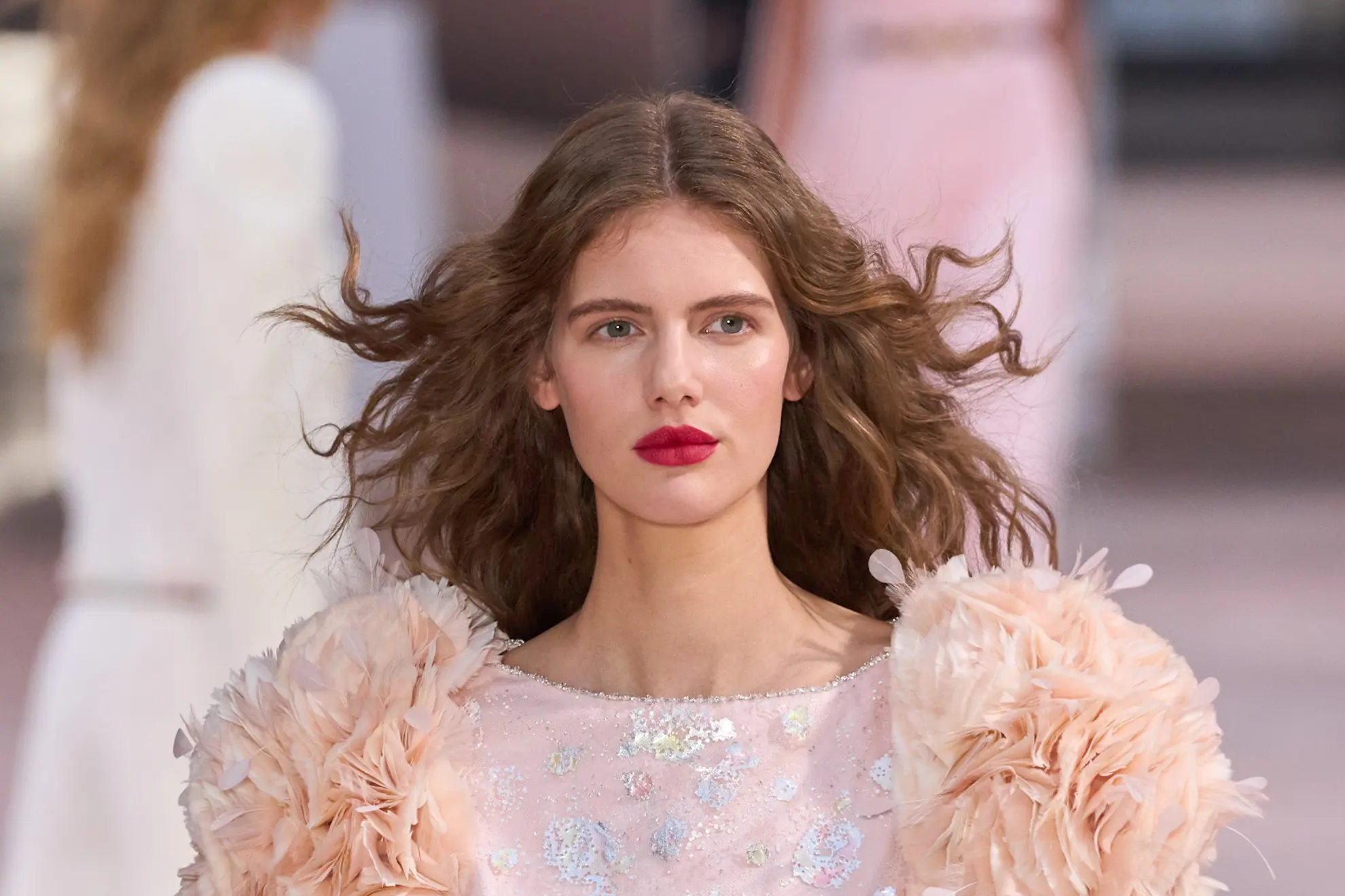 The “Bonne Mine” Makeup Look - Léonce Chenal