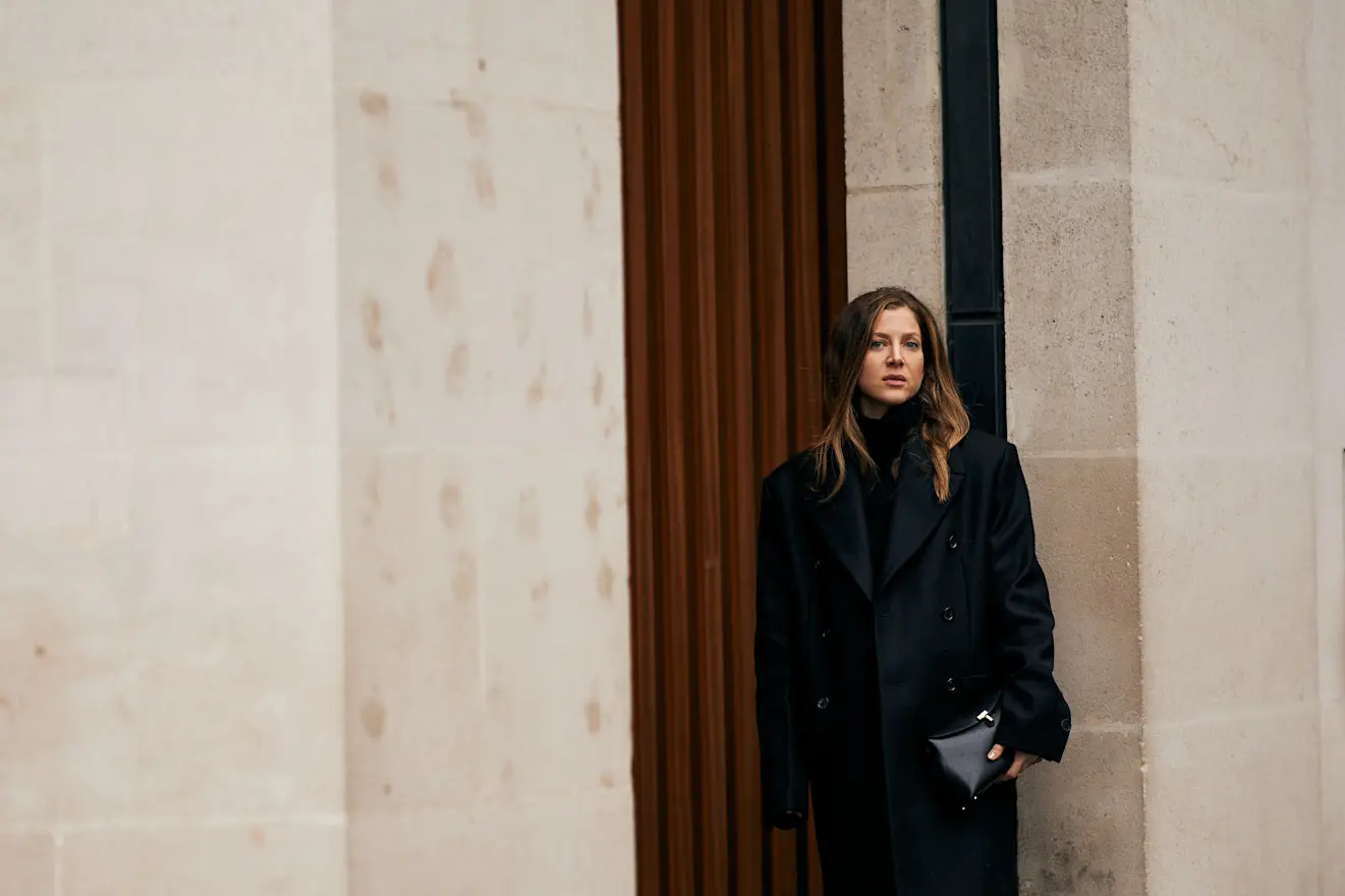 How French Women Choose Their Winter Coats - Léonce Chenal